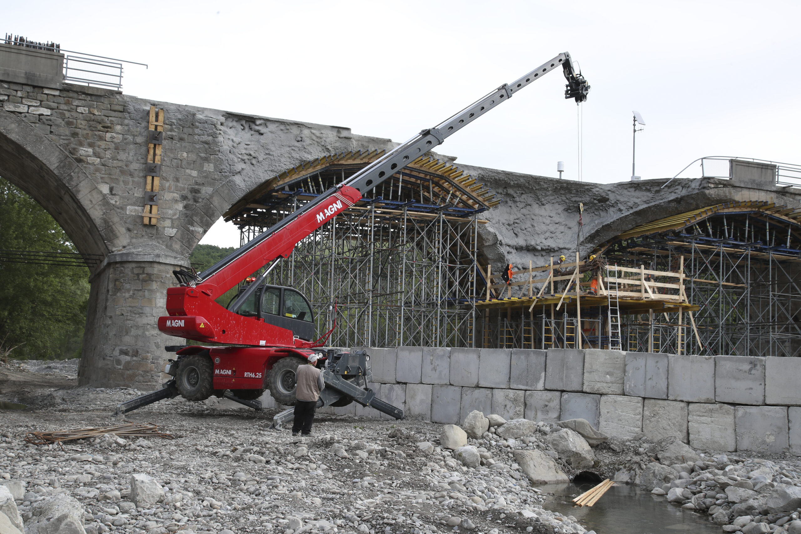 Magni ROTO Telescopic Handlers – NorthEdge Machinery Ltd